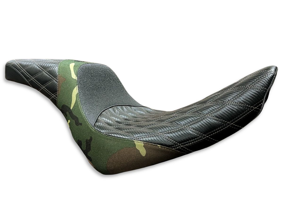 SOFTAIL SQUAREBACK: Wall Double Diamond Tuck Camo Canvas + Carbon Fiber ...