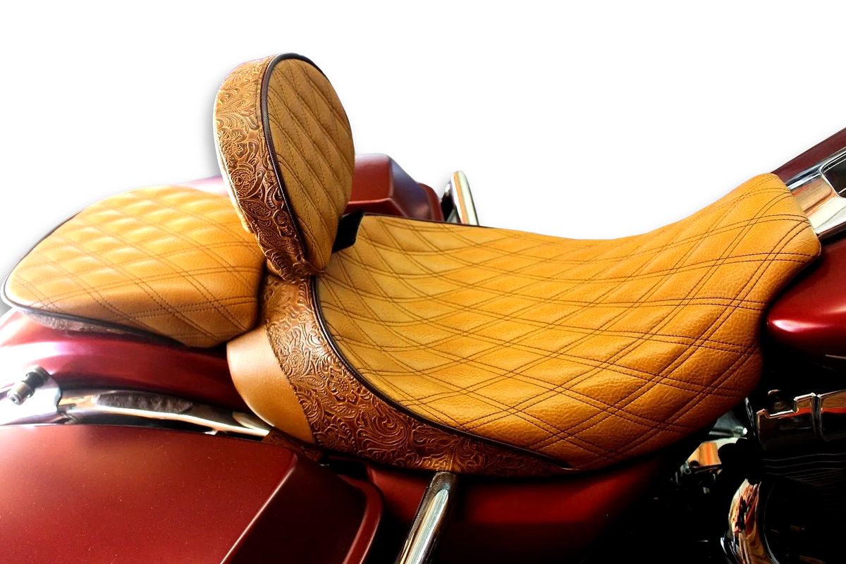 BAGGER/TOURING: SOLO SEATS Double Diamond Tuck Western Floral + Tan Vinyl