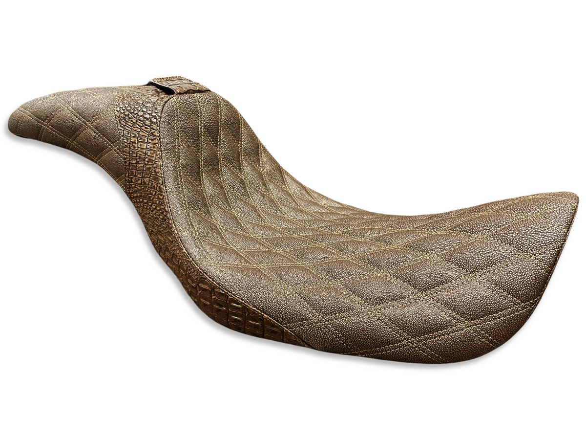 DYNA FASTBACK: Double Diamond Tuck Brown Sting Ray + Brown Gator Vinyl