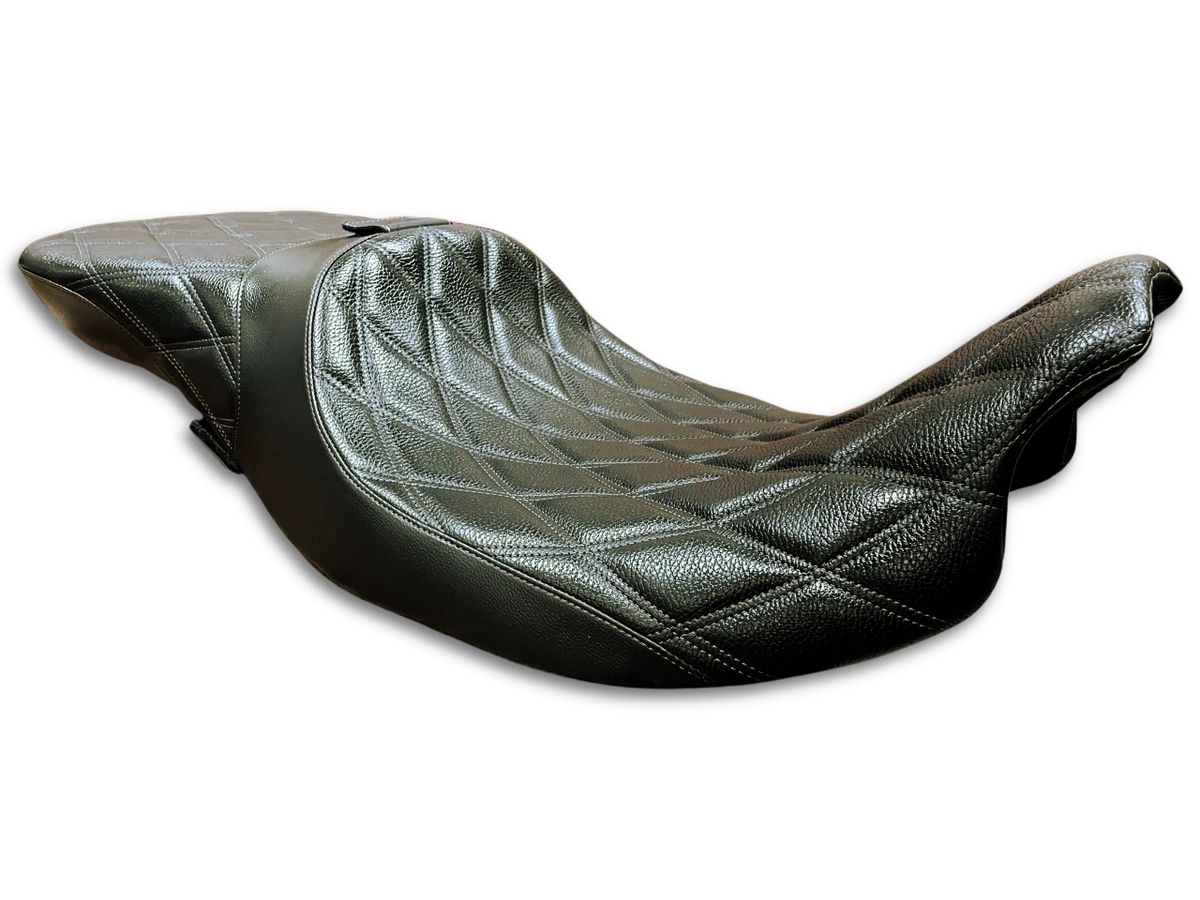 BAGGER/TOURING: SPORT TOUR: LARGE Double Diamond Tuck Charcoal Gray