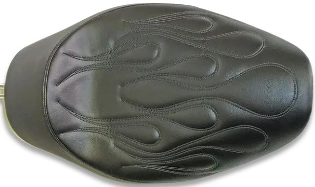 DYNA STANDARD SOLO SEAT: Classic Flame Stitch Standard Vinyl