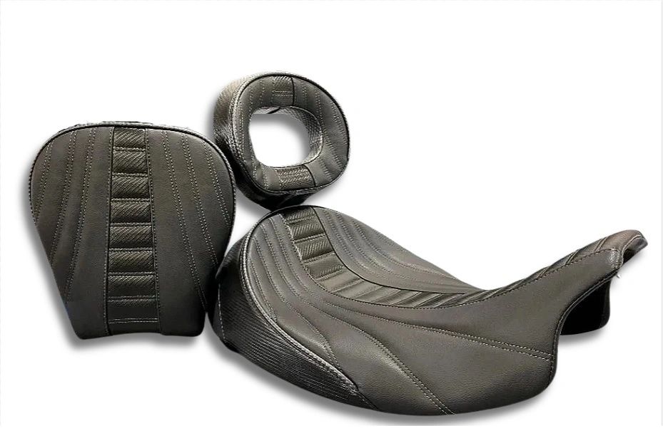 BAGGER/TOURING: SOLO SEATS PREMIUM Double Tuck&Roll Stripe Standard ...