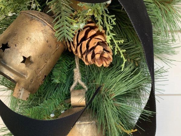 Rustic Gold Metal Bell Christmas Swag