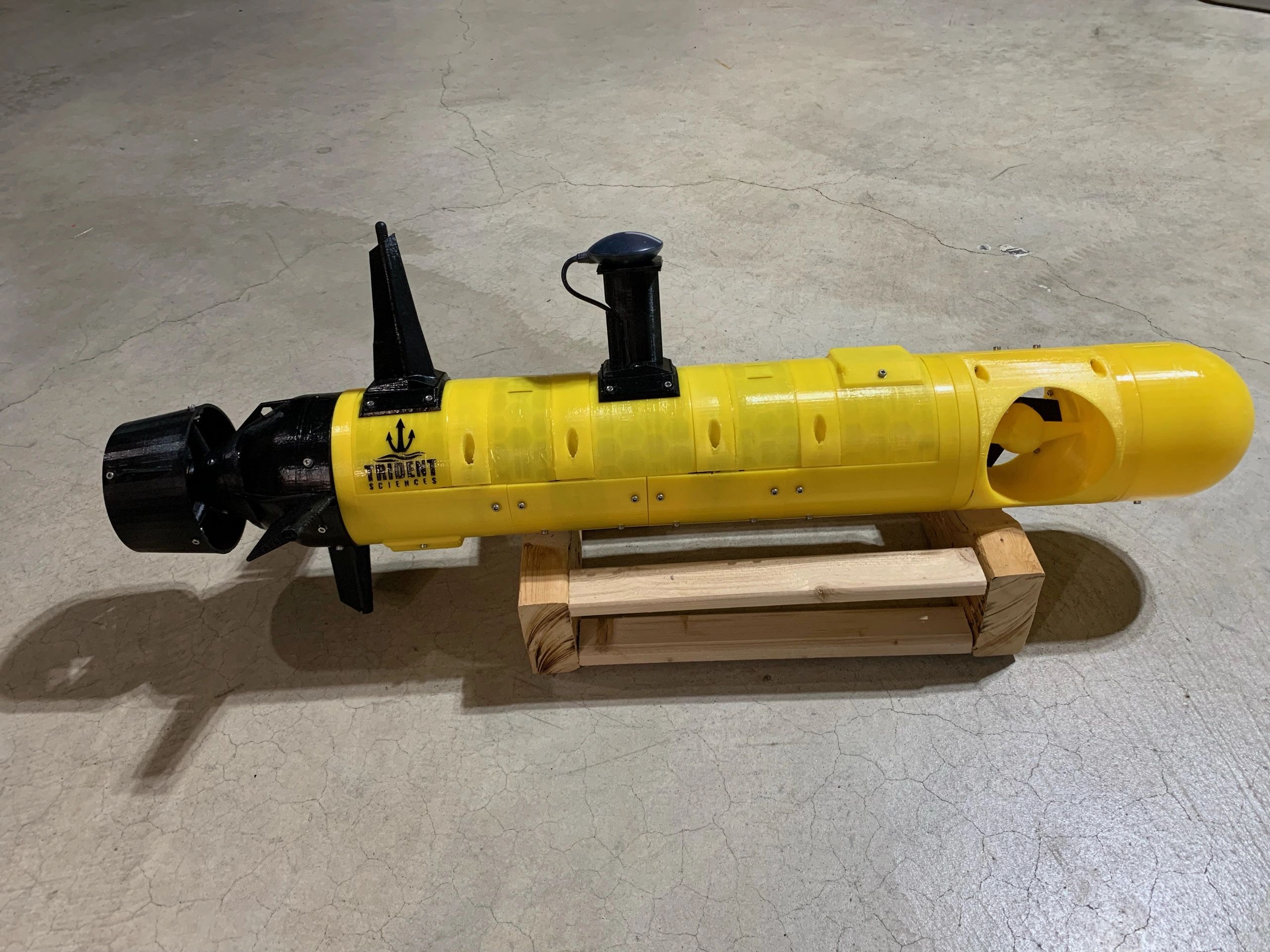 Bow thruster added to AUV design