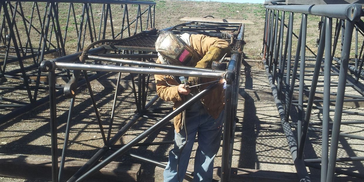Crane boom welding, crane under carrige parts - Elliott Welding ...