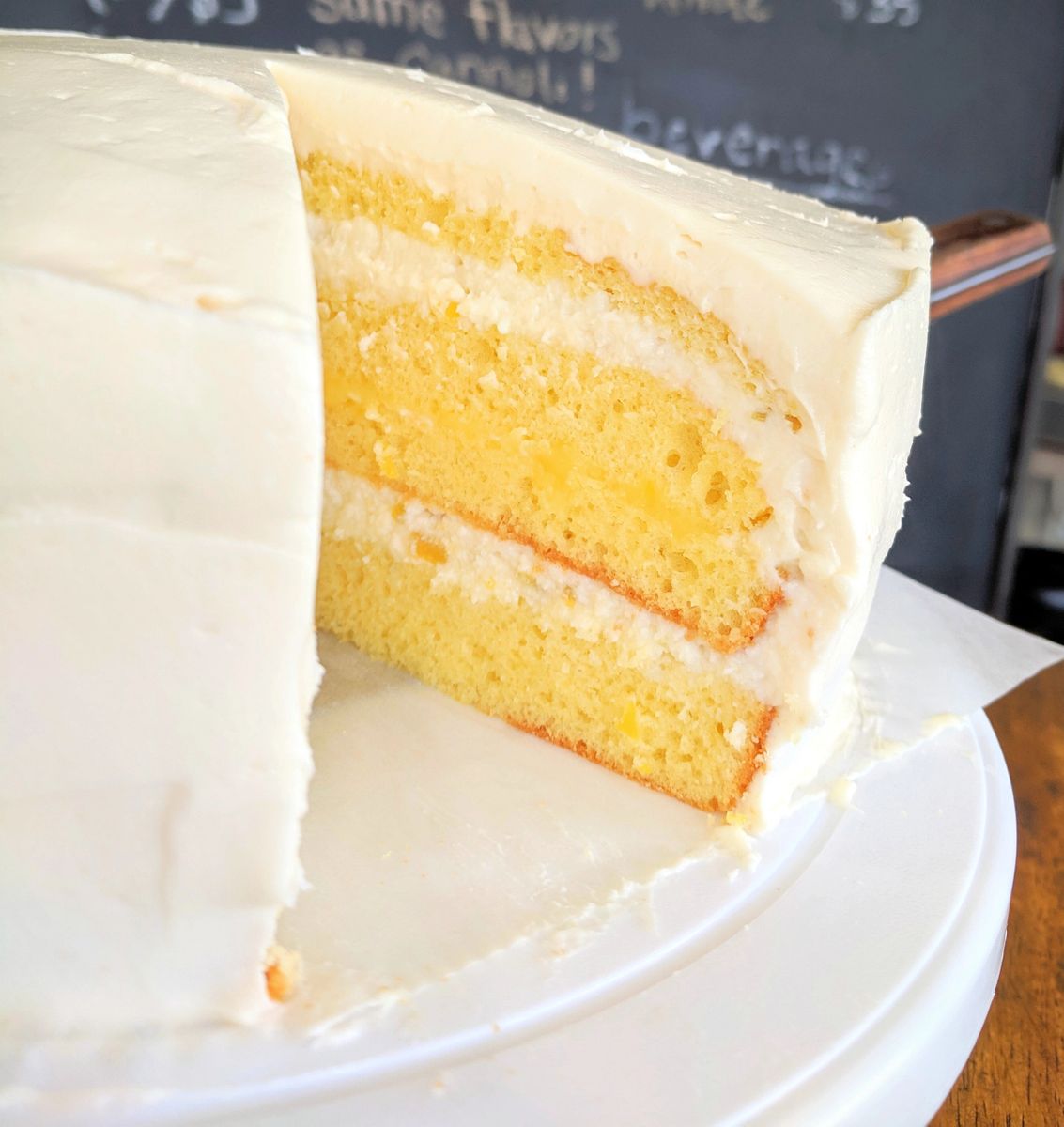 whole triple layer cannoli cake (9 inch round)