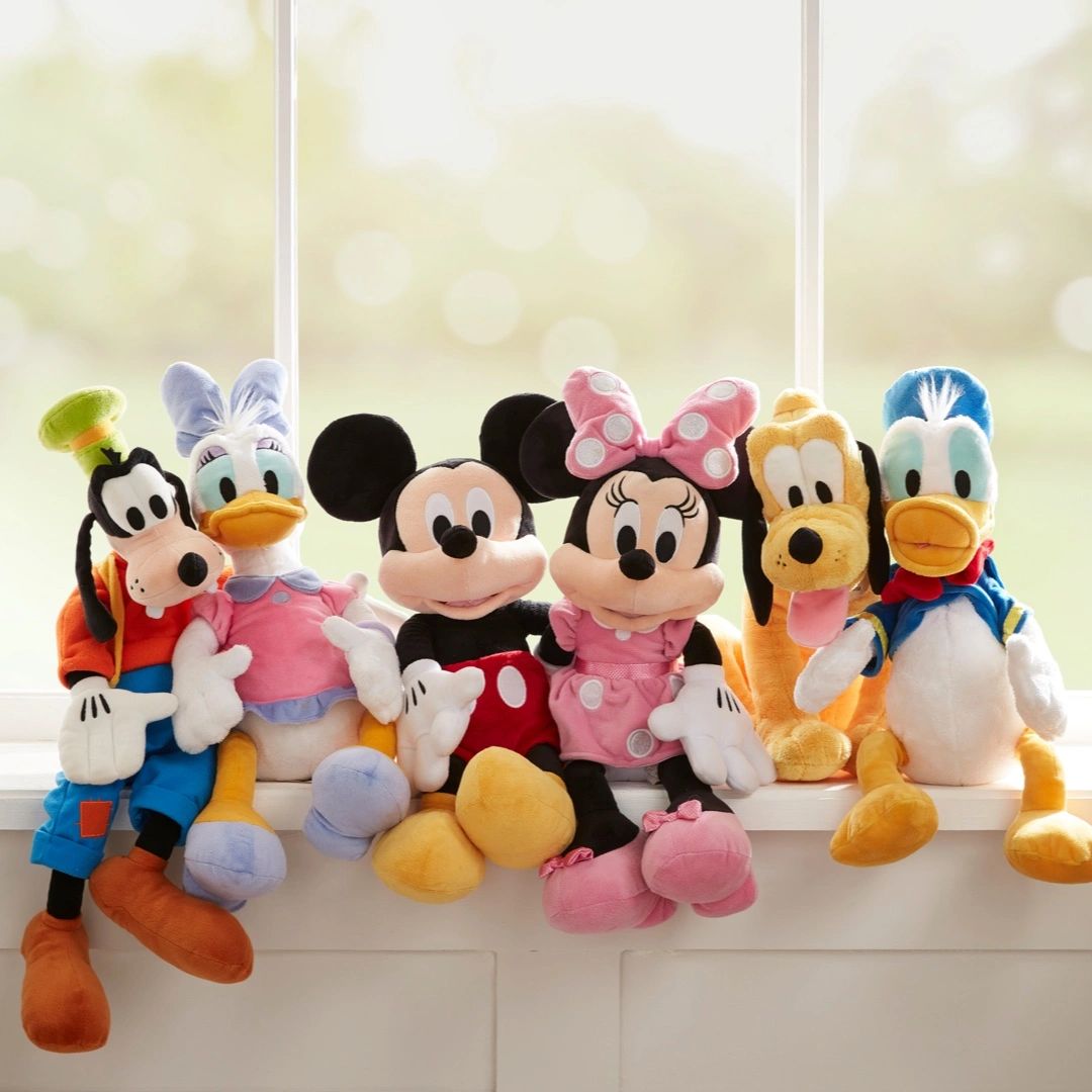 Magical Moments Await: Disney Store Arriving at SM Mall of Asia!