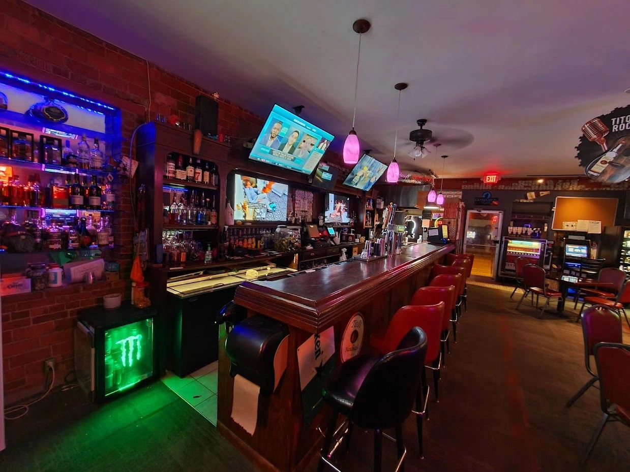 The Req Room - Bar, Margaritas