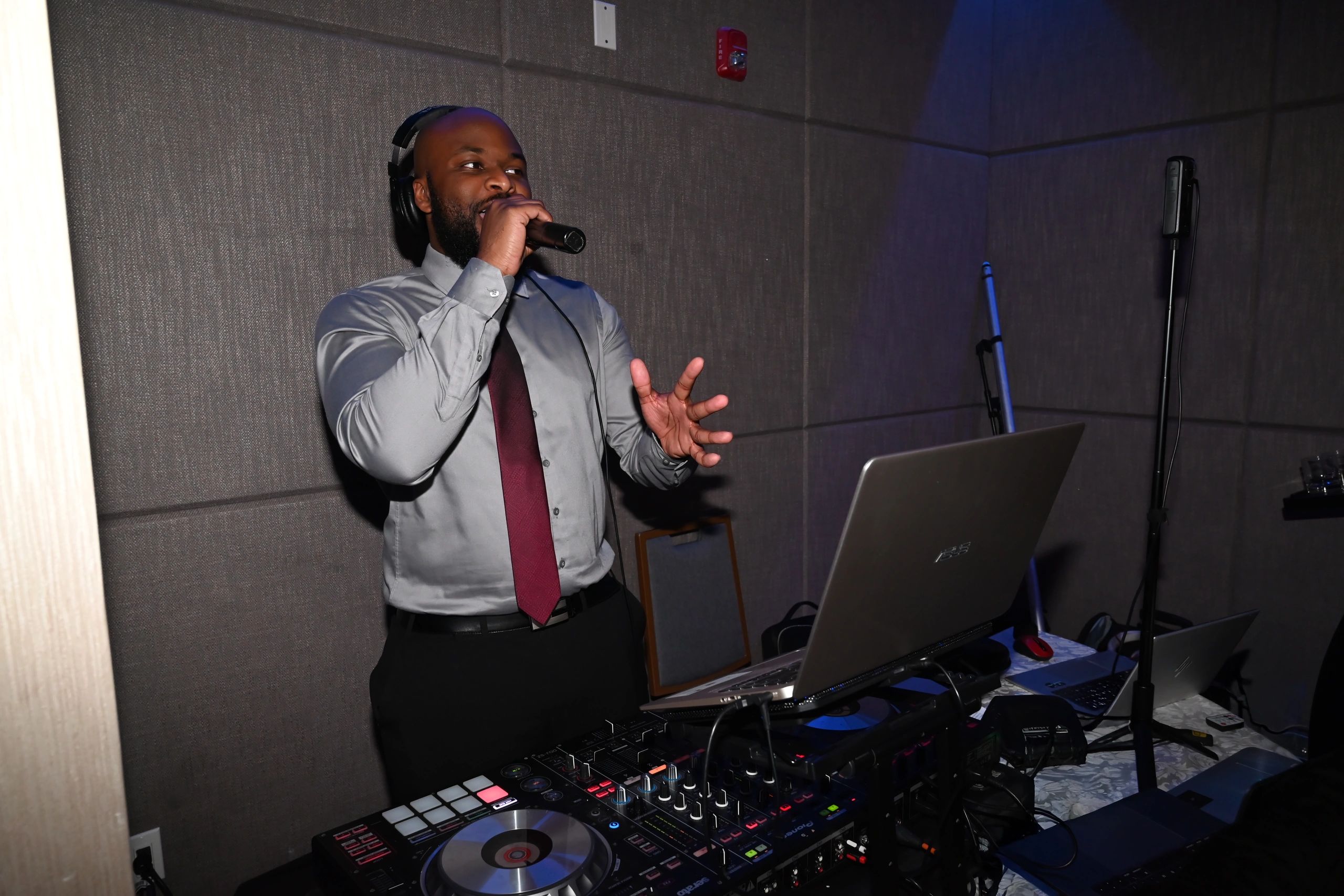 Lexx Lewis Productions - Mobile DJ, Karaoke DJ