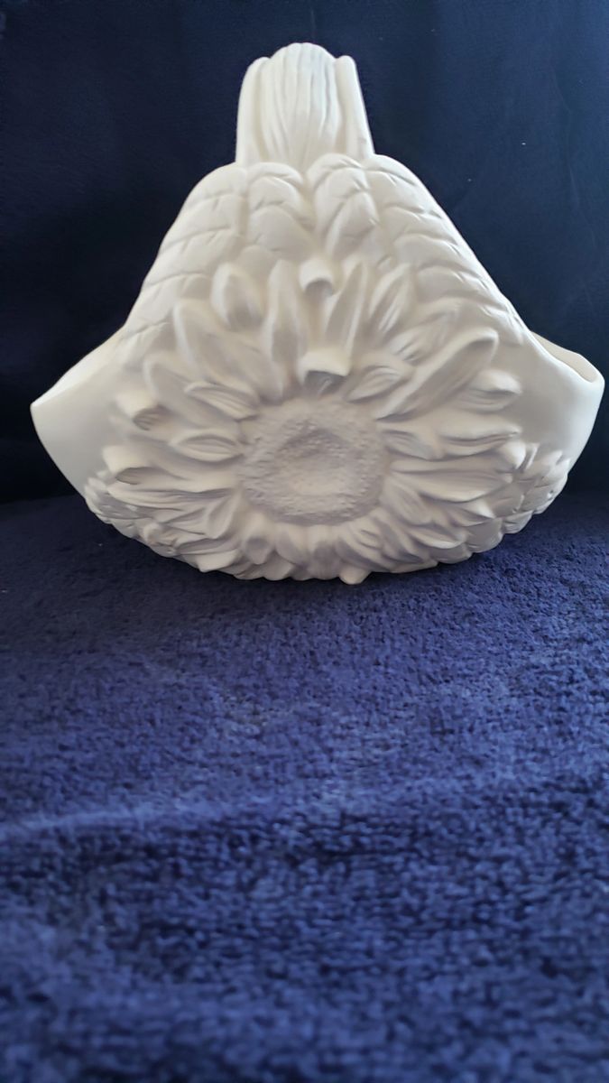 Ceramichrome 2763 Sunflower Basket - Bisque (Ready to Paint)