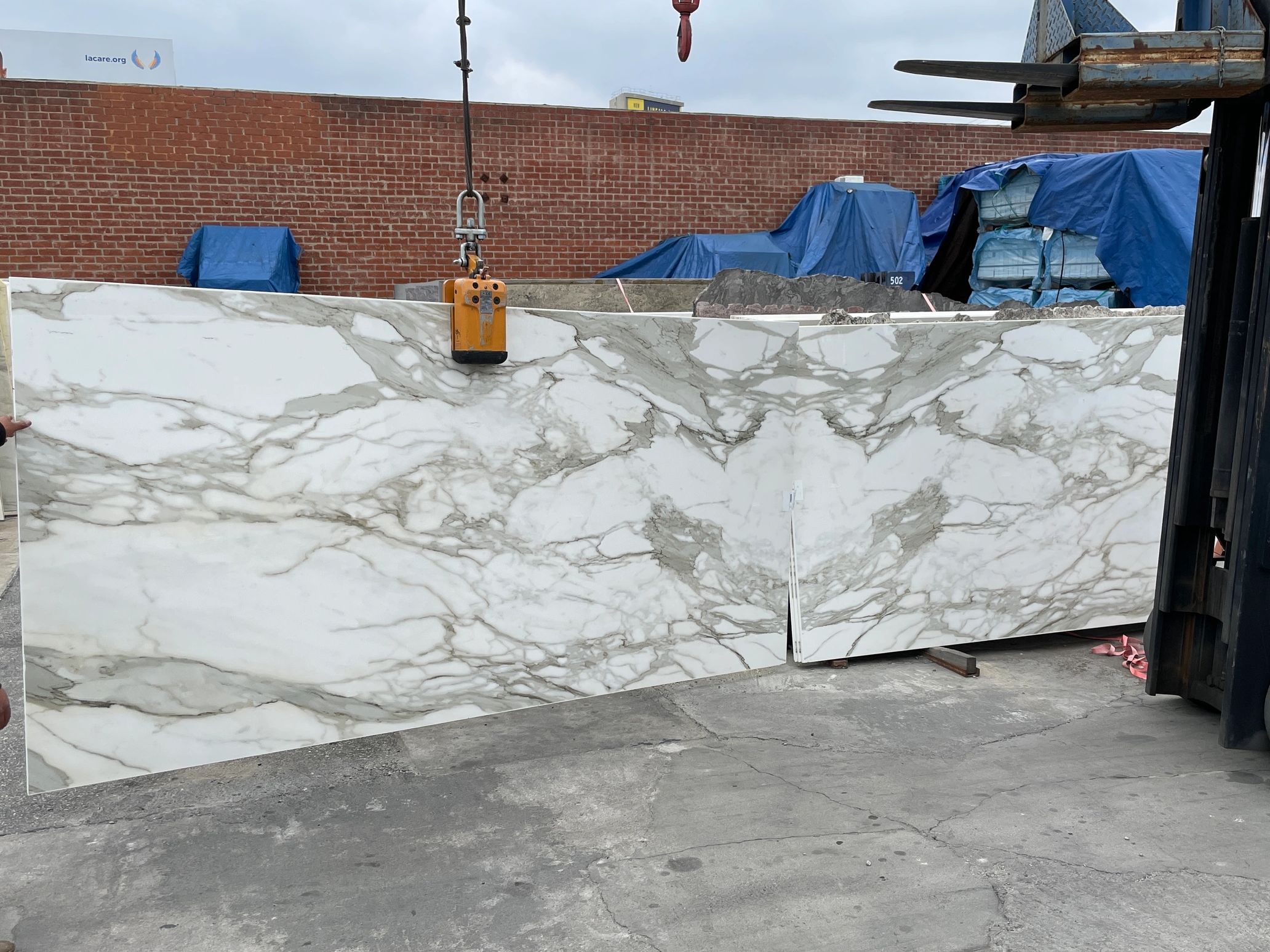 Porcelain Slab in Los Angeles - Royal Stone and Tile
