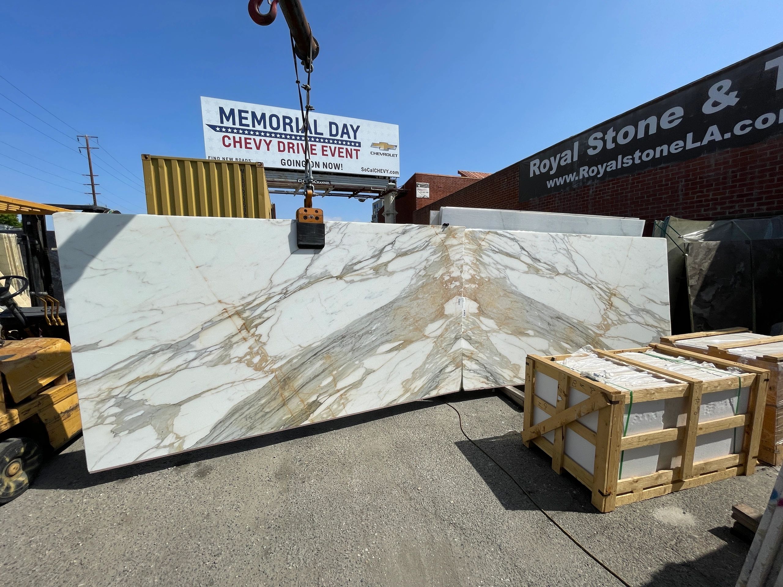 Calacatta Gold Macchia Vecchia Marble Slabs