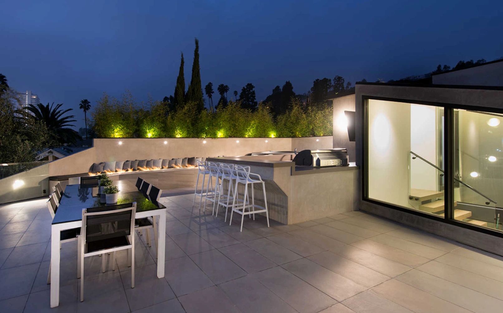 Outdoor large format porcelain pavers