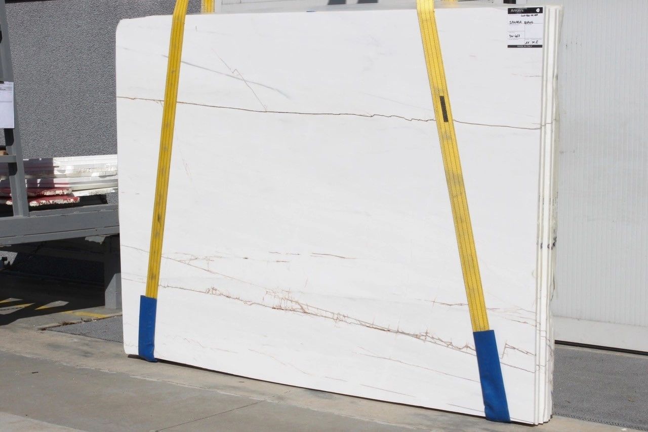 Sahara Blanc Marble Slabs with White Background and Gold Veins