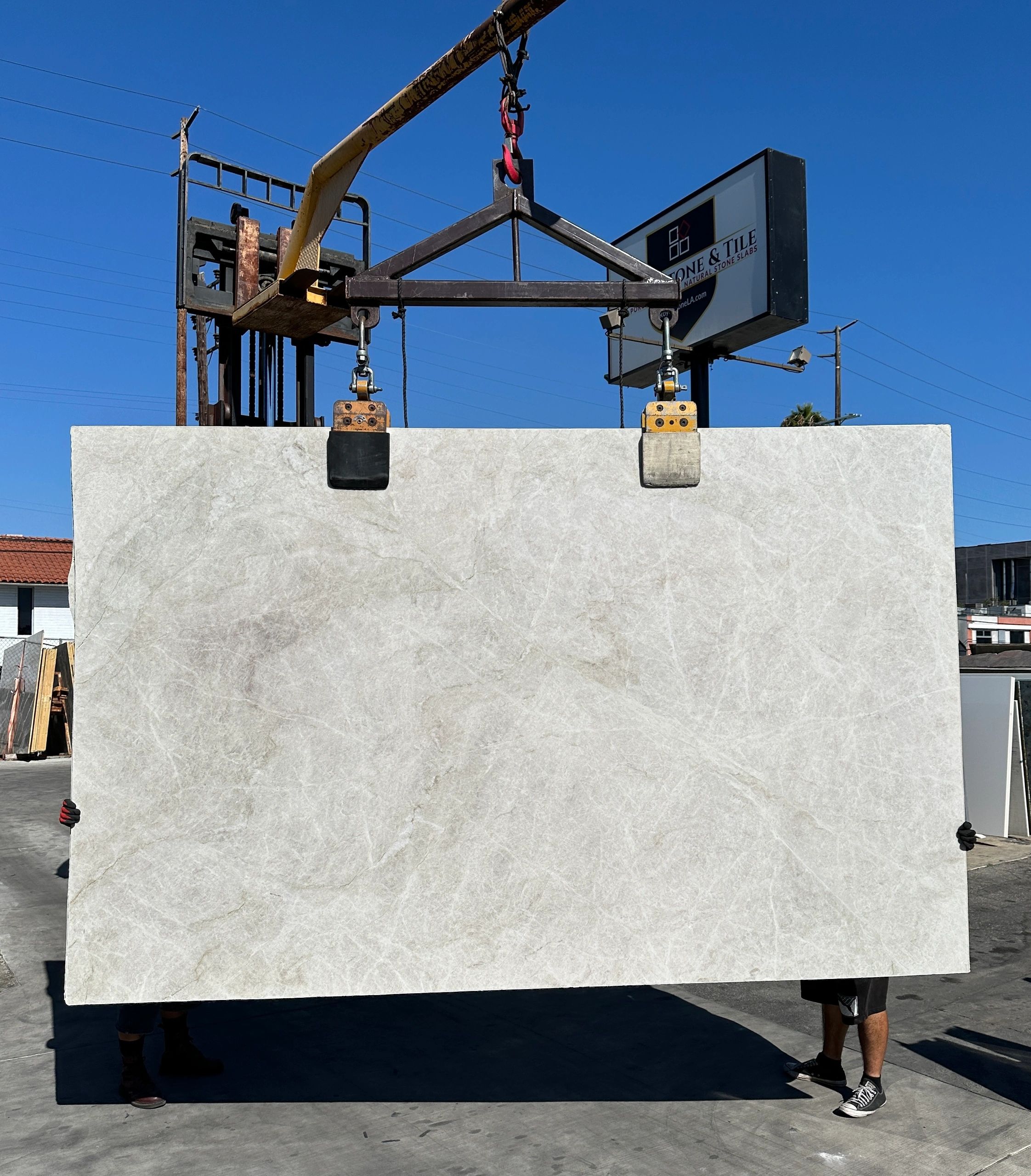 Taj Mahal quartzite slabs from the Antolini factory
