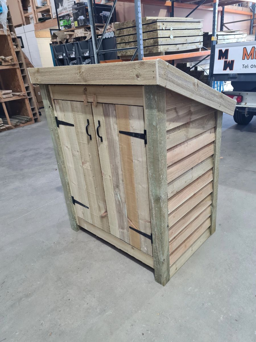Heavy Duty Log Store MEDIUM. c/w Doors
