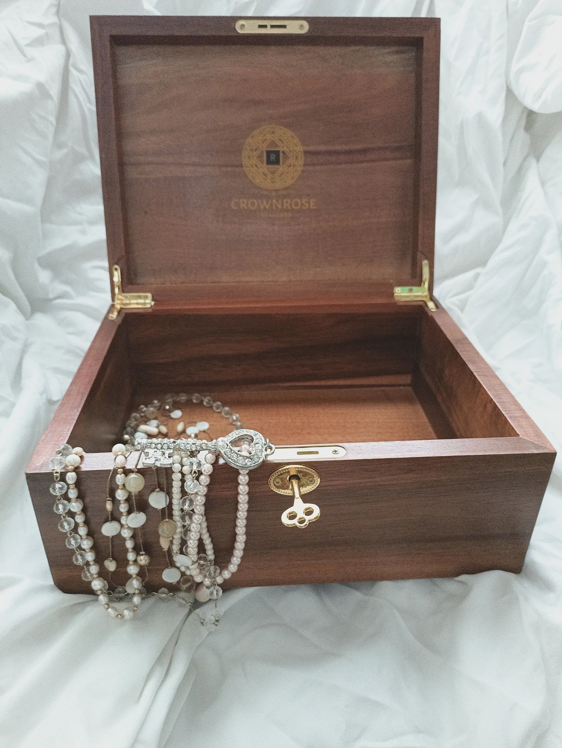 Crown Rose Treasures