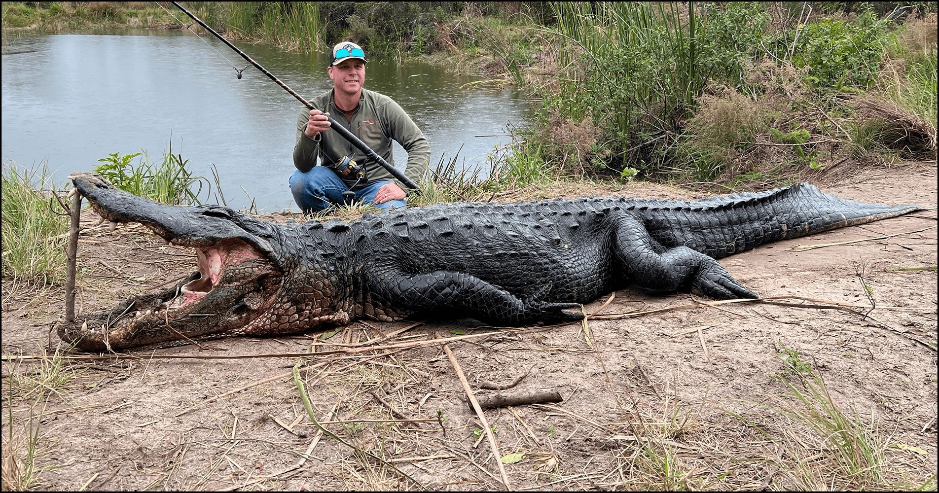 Epic Trophy Gator Hunt: Capture Your Florida Adventure!