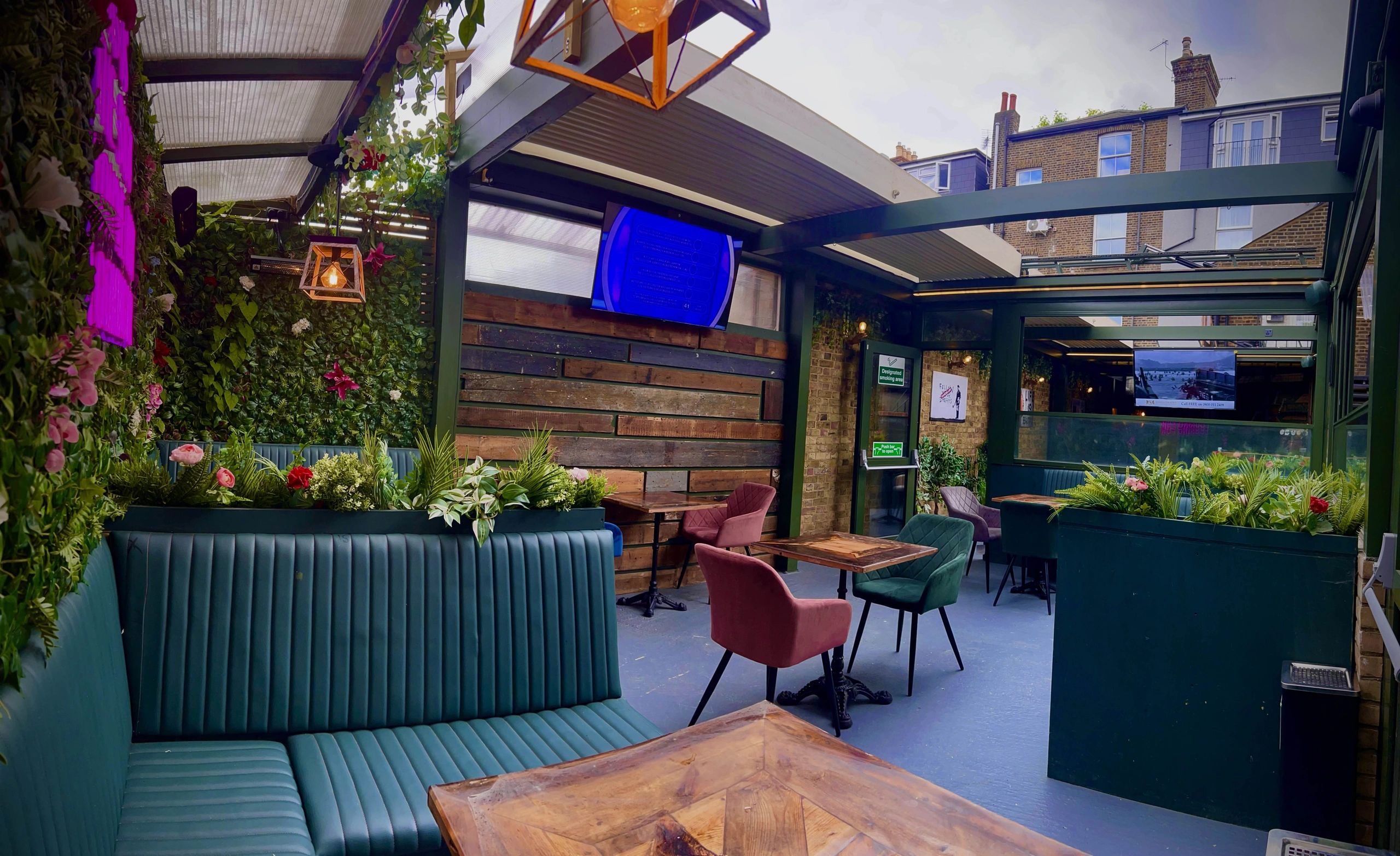 Late Night Cocktail Bar in Ealing Broadway | Stack Bar