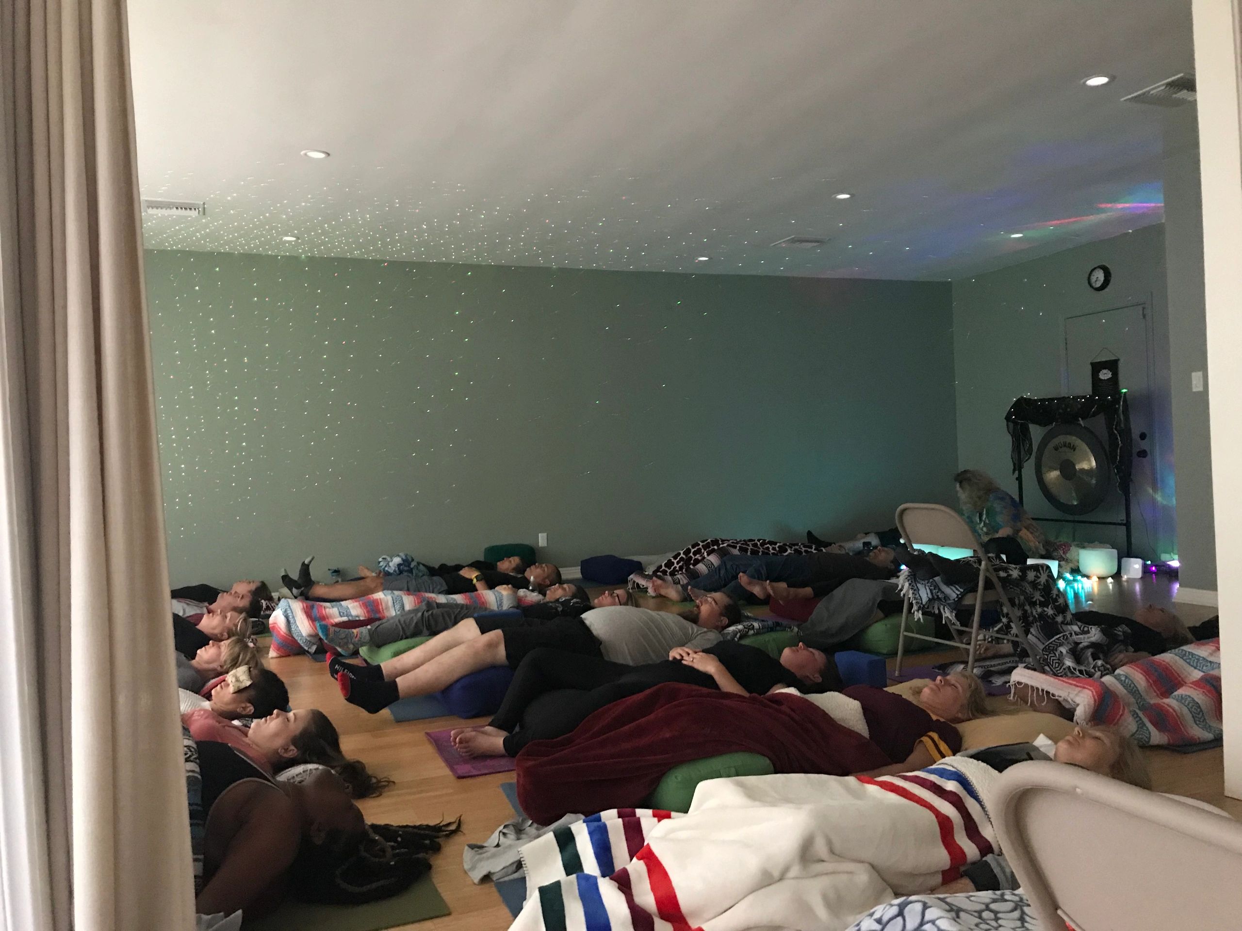 what is a soundbath meditation? sound healing? sound therapy?