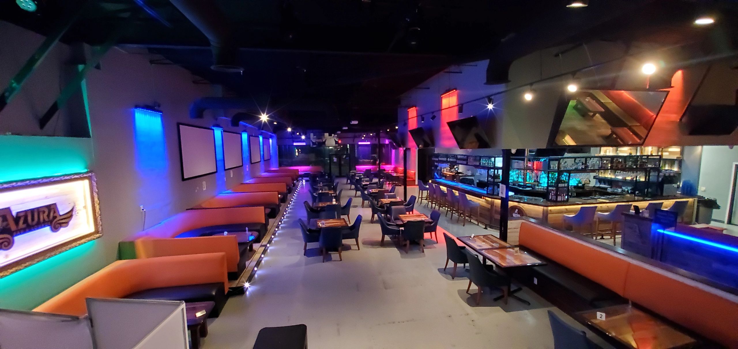 Welcome [azuralounge.com]