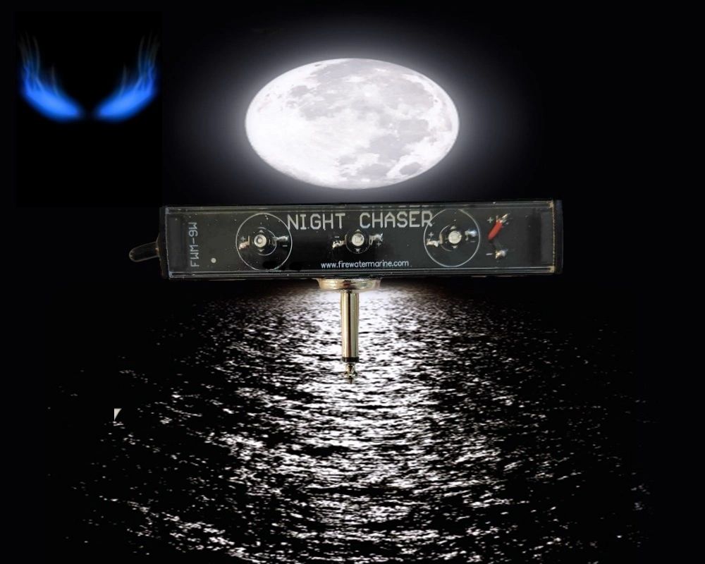 NIGHT CHASER 2 UV FISHING BLACK LIGHT WITH HARD JACK.