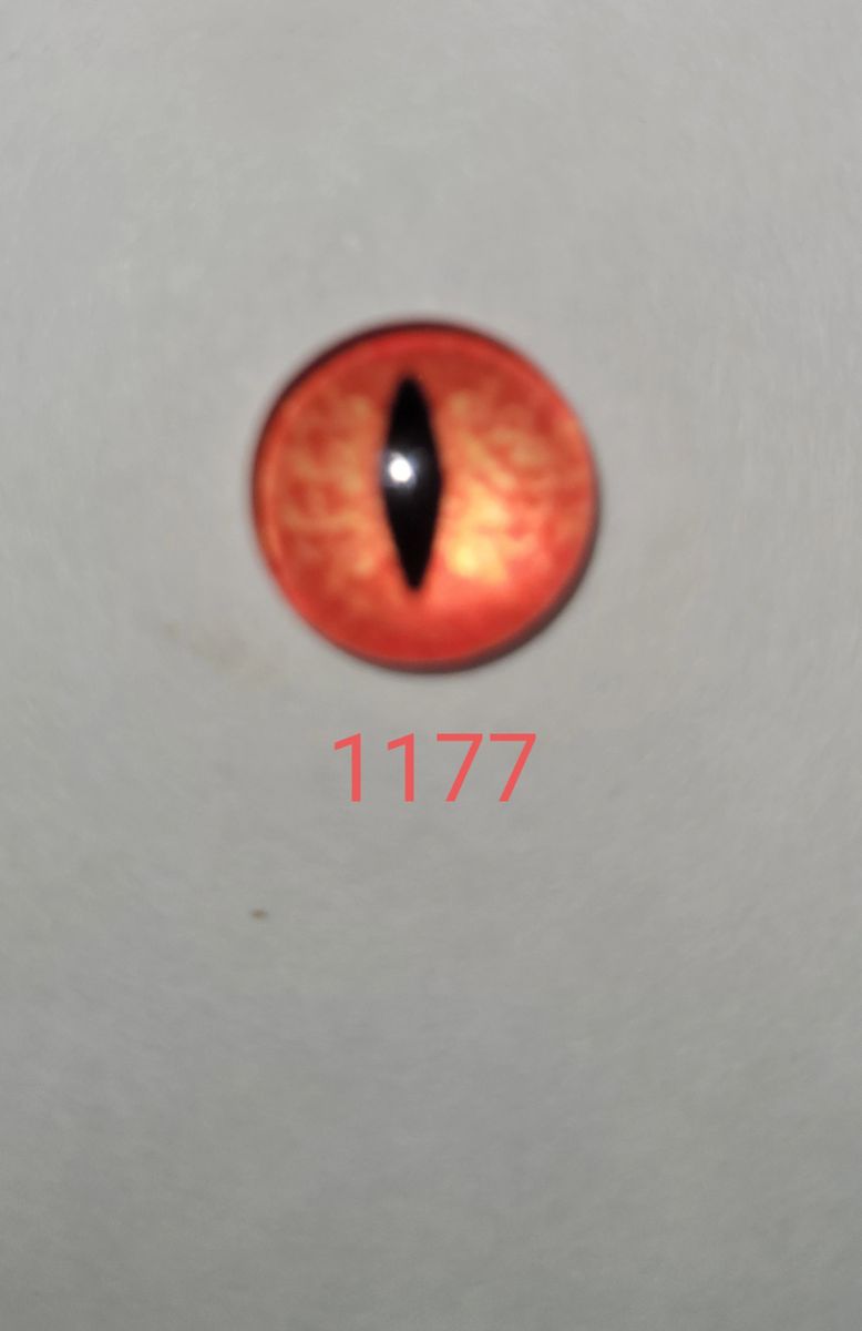 Custom Glass Eyes 1177 Orange Kitty 10pk