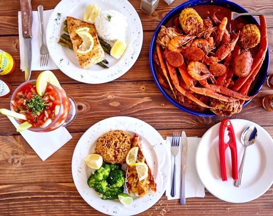 Restaurant, Seafood, Crab Legs - Sunset Crab Shack - Dallas, Texas