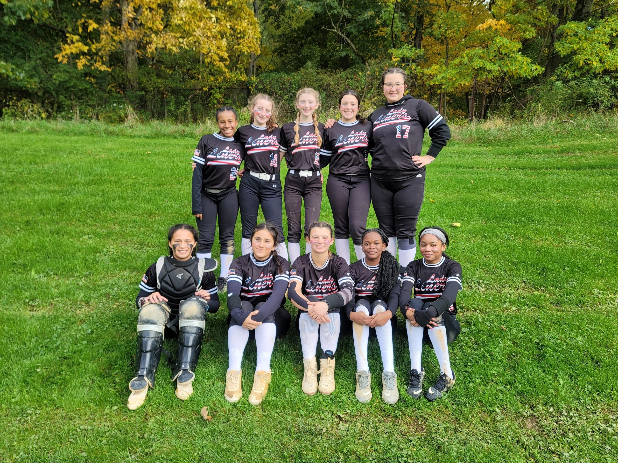 LADY LINERS TRAVEL SOFTBALL - Home