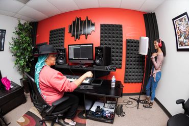 DYNAMIC SOUND HOUSTON - Music Lessons, Rehearsal Space