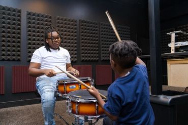 DYNAMIC SOUND HOUSTON - Music Lessons, Rehearsal Space