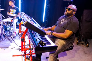 DYNAMIC SOUND HOUSTON - Music Lessons, Rehearsal Space