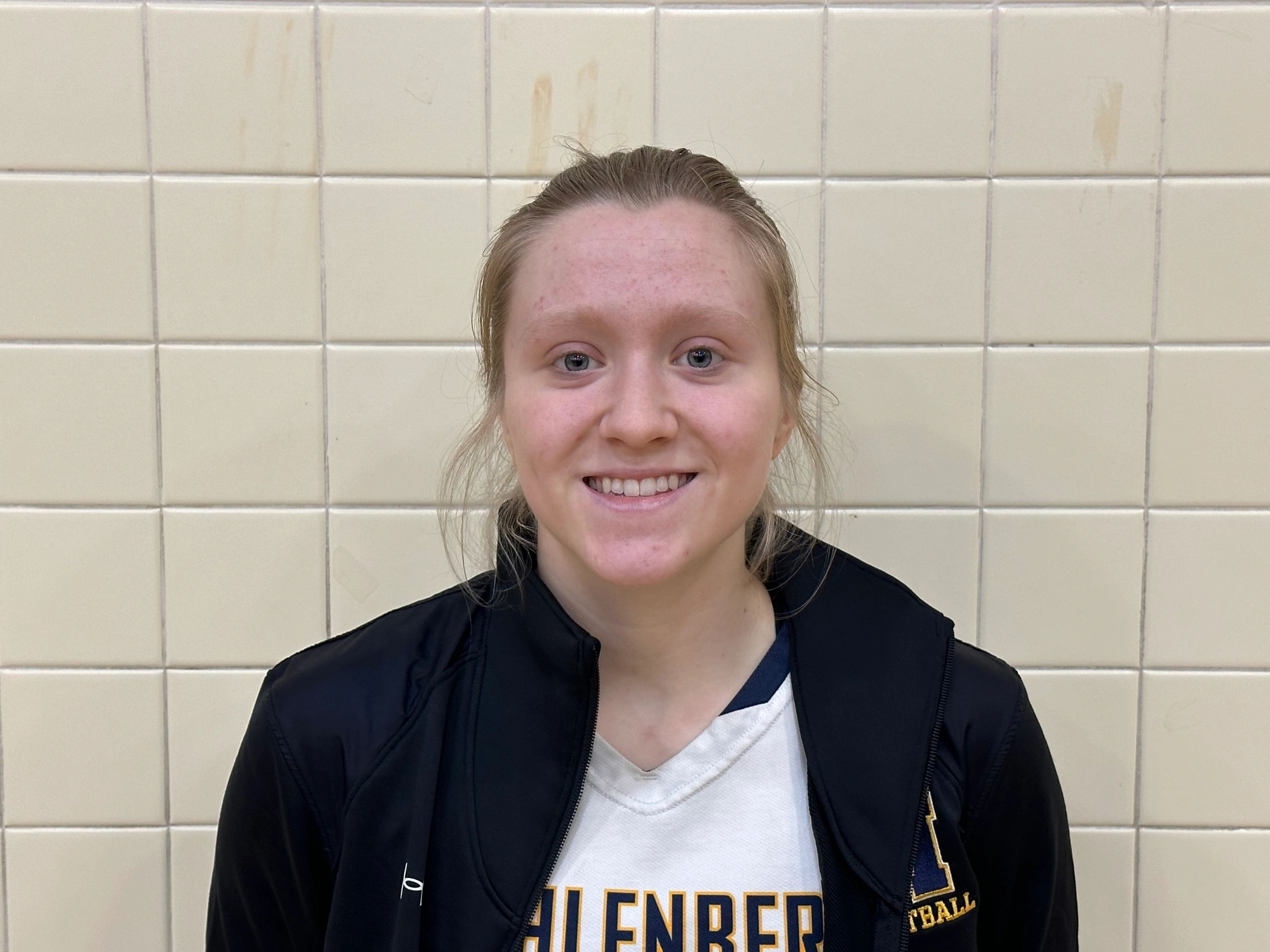 GIRLS BASKETBALL ... Brill leads Muhls over Hawks