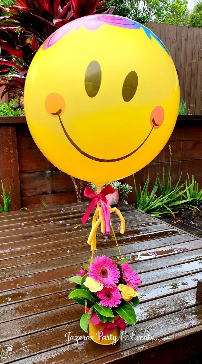 Smiley Face Bubble Balloon & Flower Bouquet