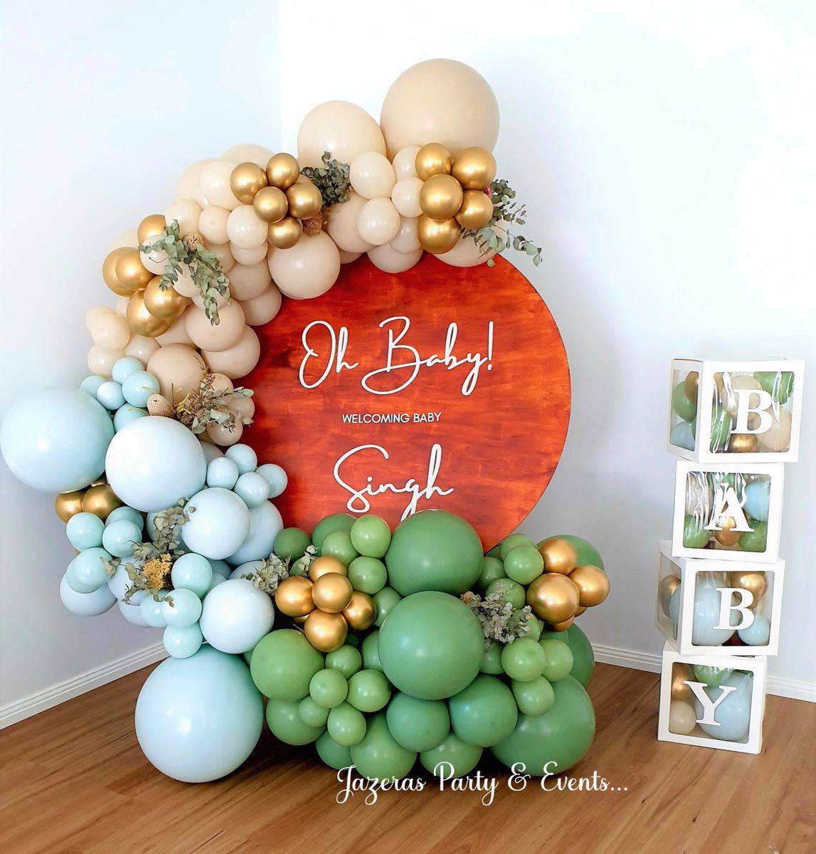 Personalised Wooden Board with Balloon Garland & Balloon filled Blocks ...
