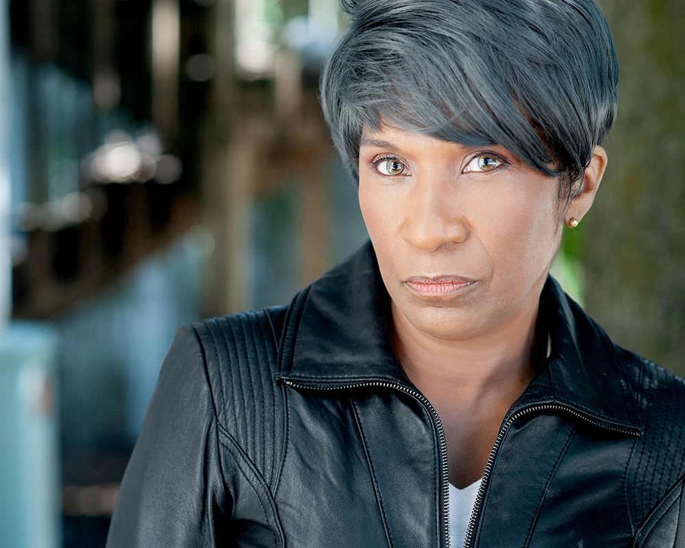 HUGGINS FOR HIRE: ACTOR/NARRATOR/VOICE OVER