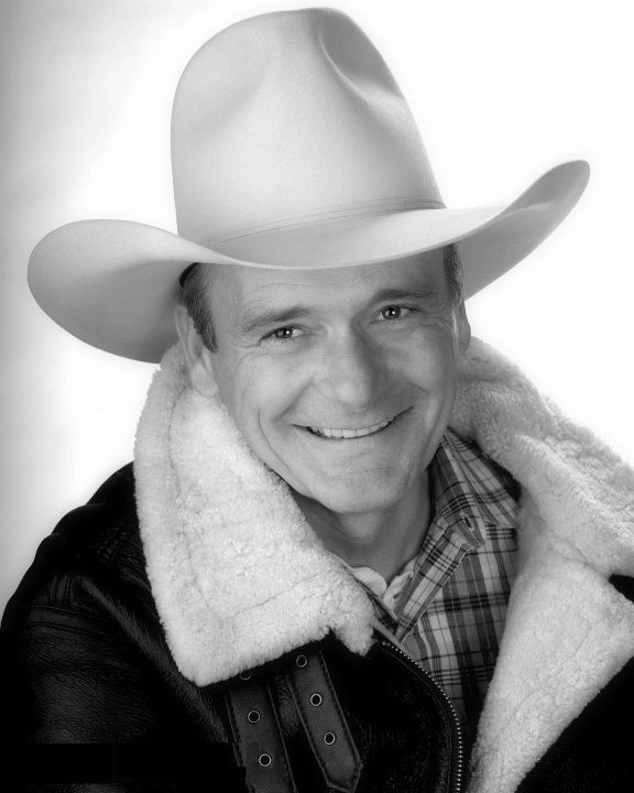 Western Trilogy From Mike Hatfield Set To Make Waves With Readers