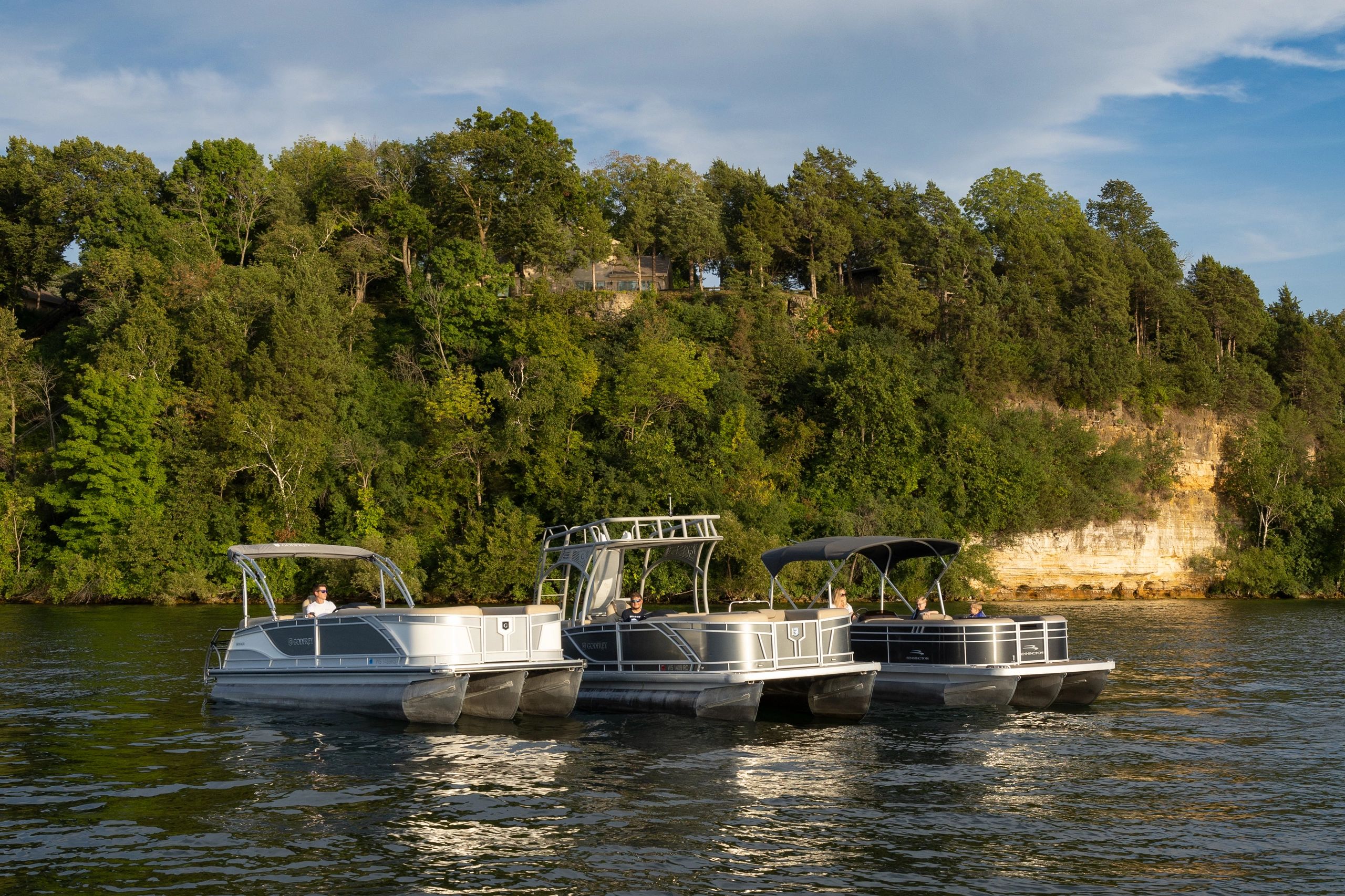 Pierless Boat Rentals - Green Lake Pontoons, Green Lake Tritoons