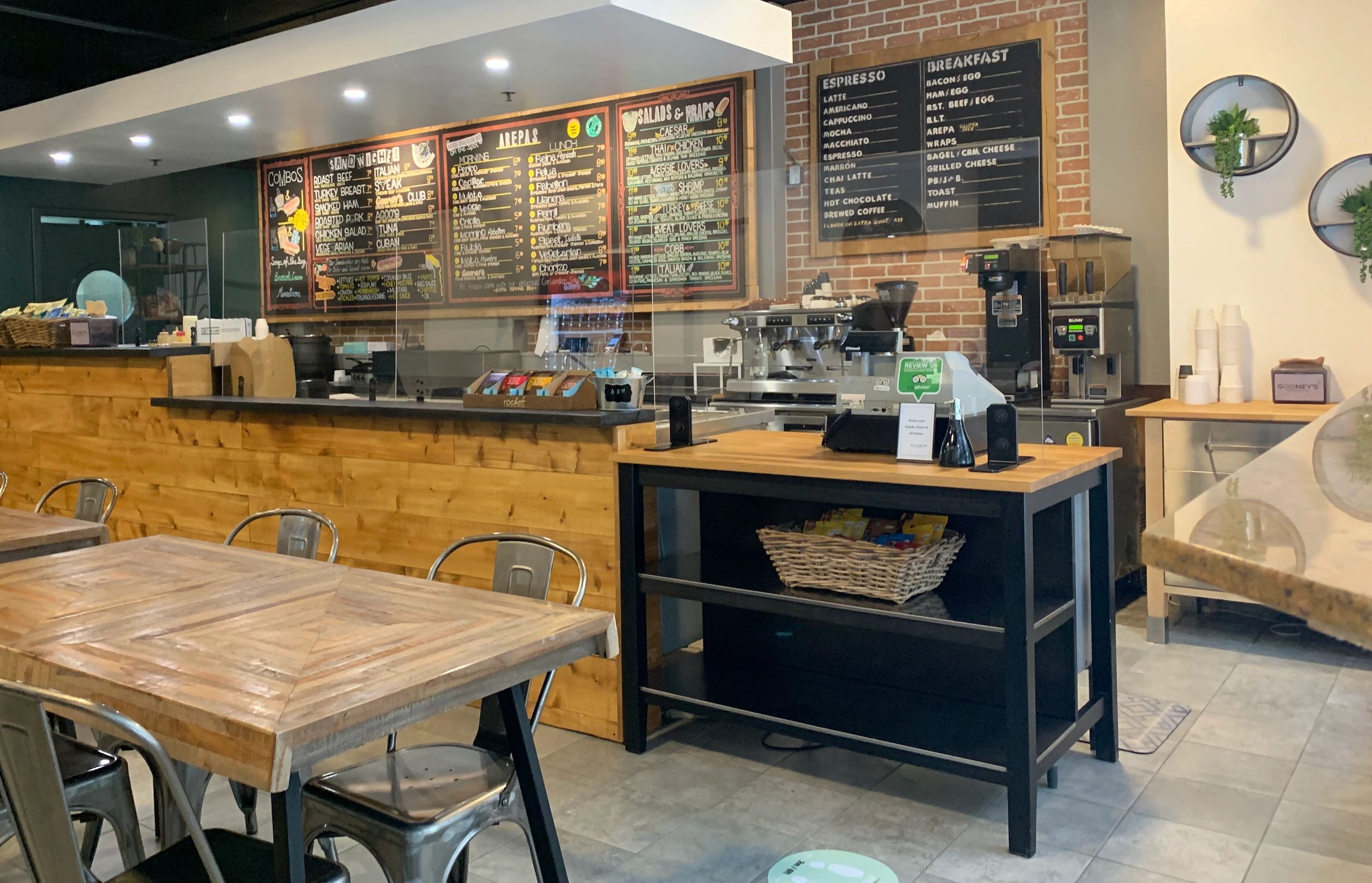 Restaurant - Arepas and Sandwich Works - Ottawa, Ontario