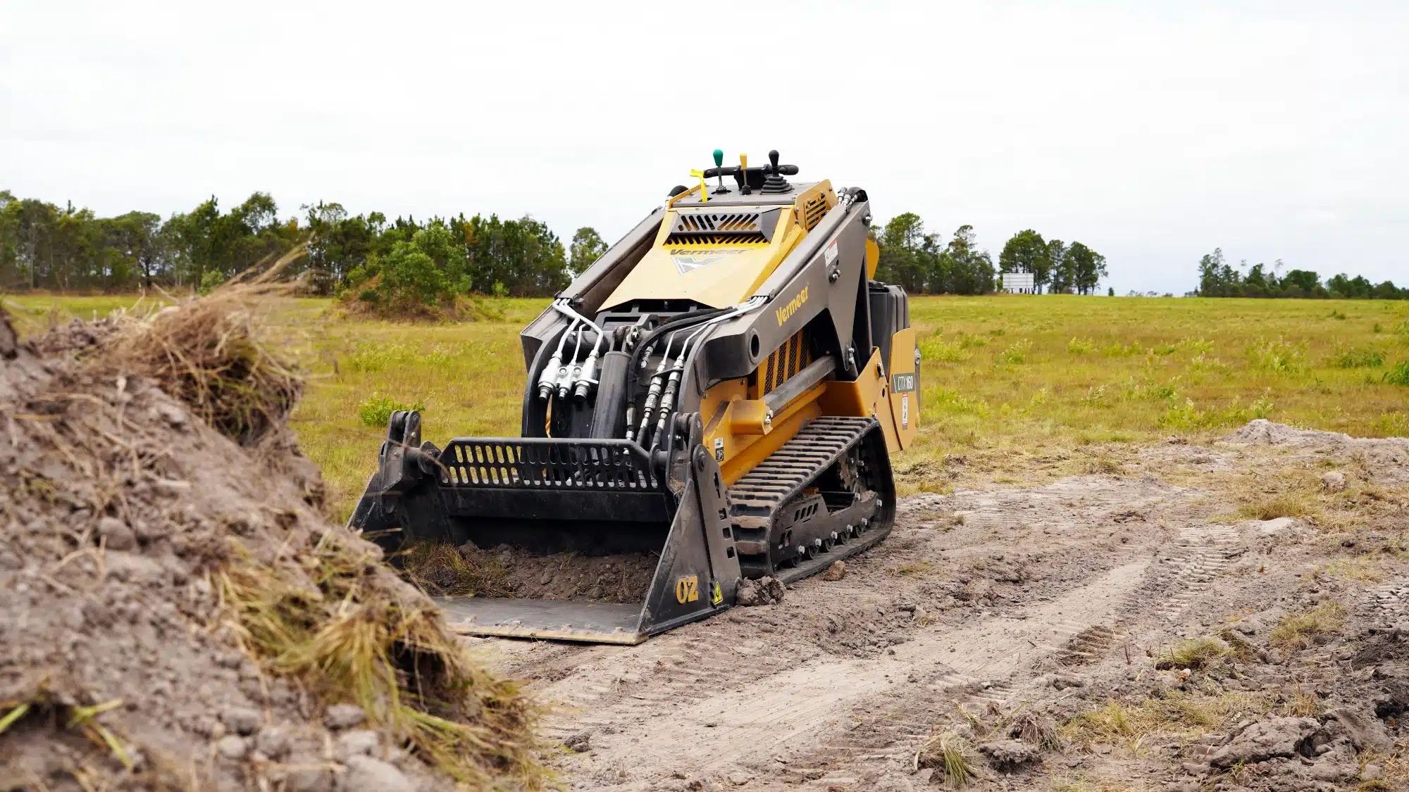 Dynamik Hire Auger Hire Small Earth Moving Hire Construction