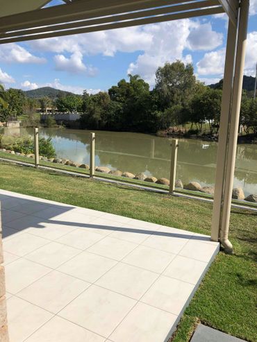 Yatala Glass & Aluminium