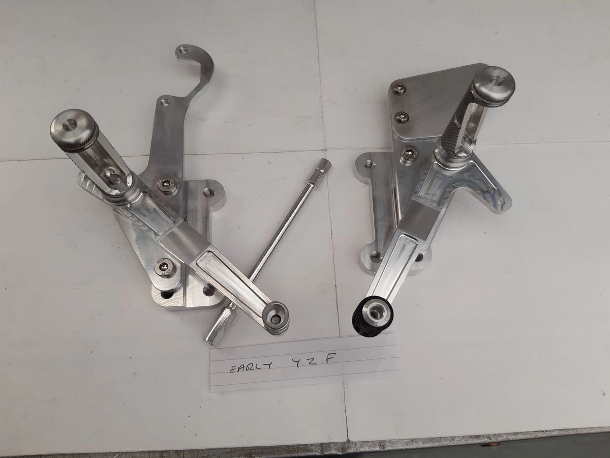YZF750R / SP EARLY TYPE RACE REARSETS