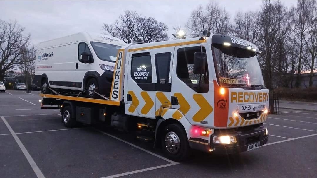 Car Breakdown Recovery Services - 24 Hour Recovery | Dukes Recovery Ltd