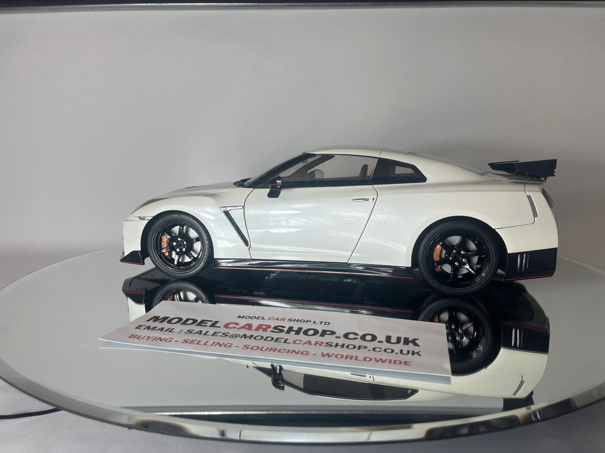 1/8 Scale Nissan GTR NISMO -ASSEMBLED
