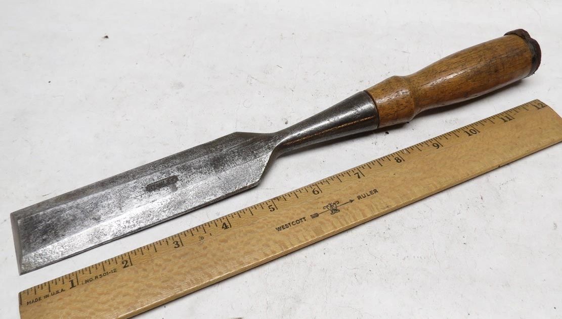 ANTIQUE STANLEY 1-1/2” BEVEL EDGE CHISEL