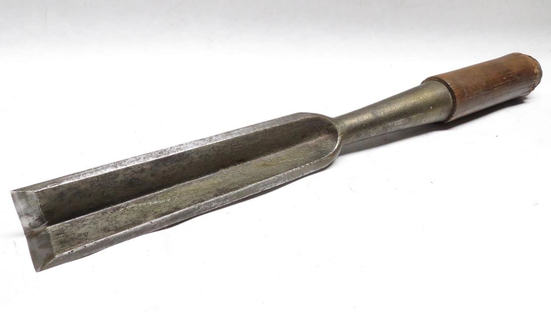 ANTIQUE 1” CORNER CHISEL – HART MFG