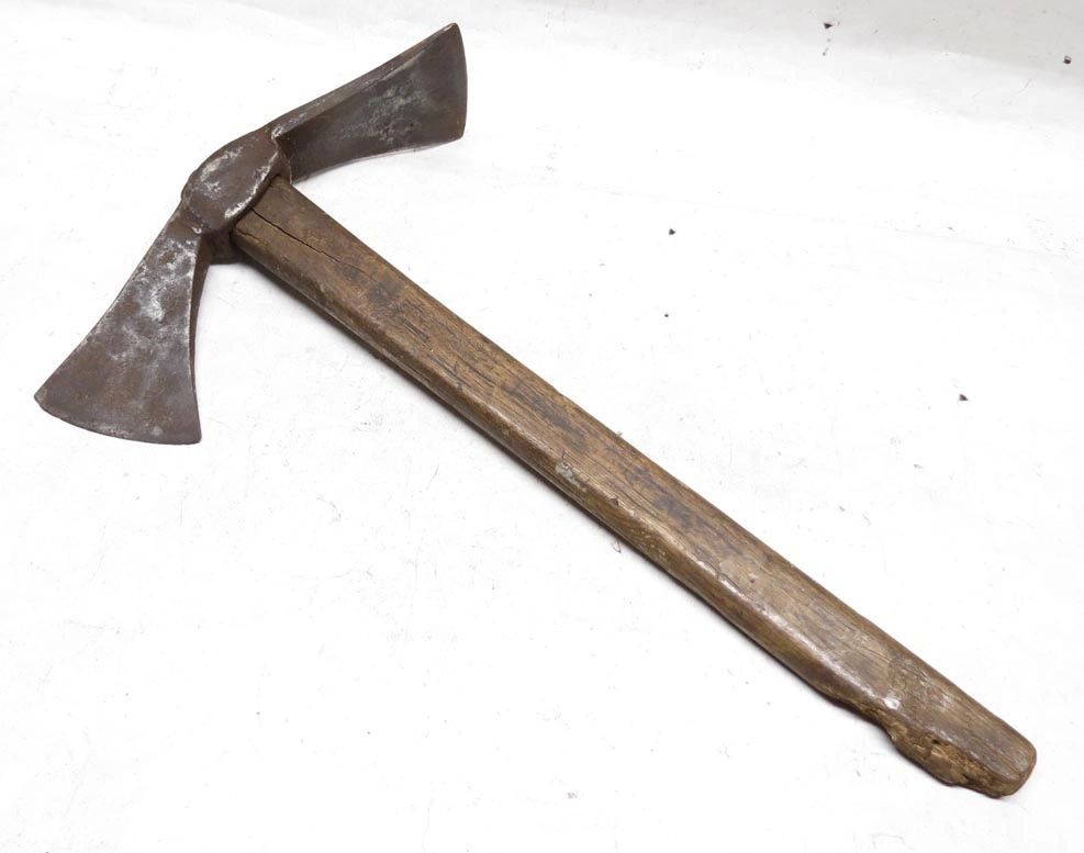 UNIQUE ANTIQUE HATCHET ADZE