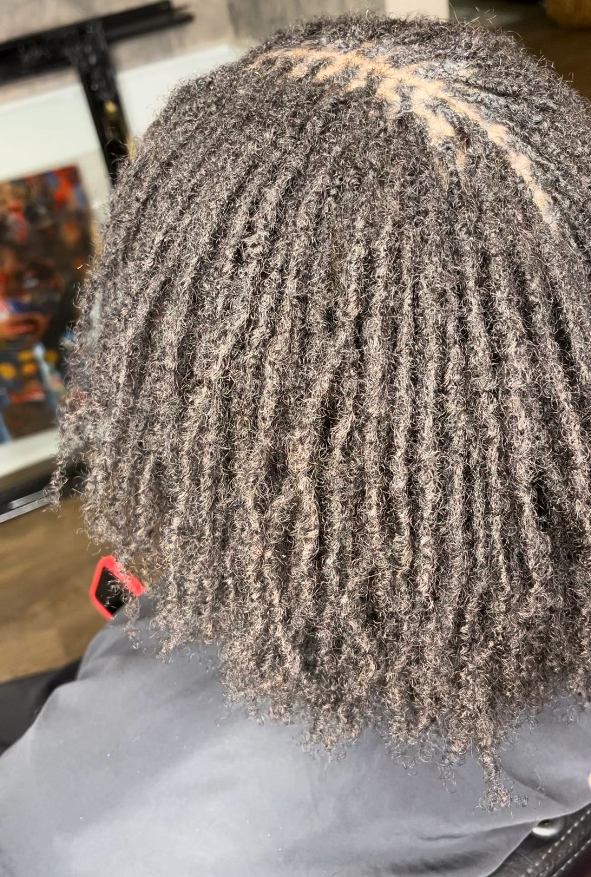 La'Ro mini Loc Extensions neck length