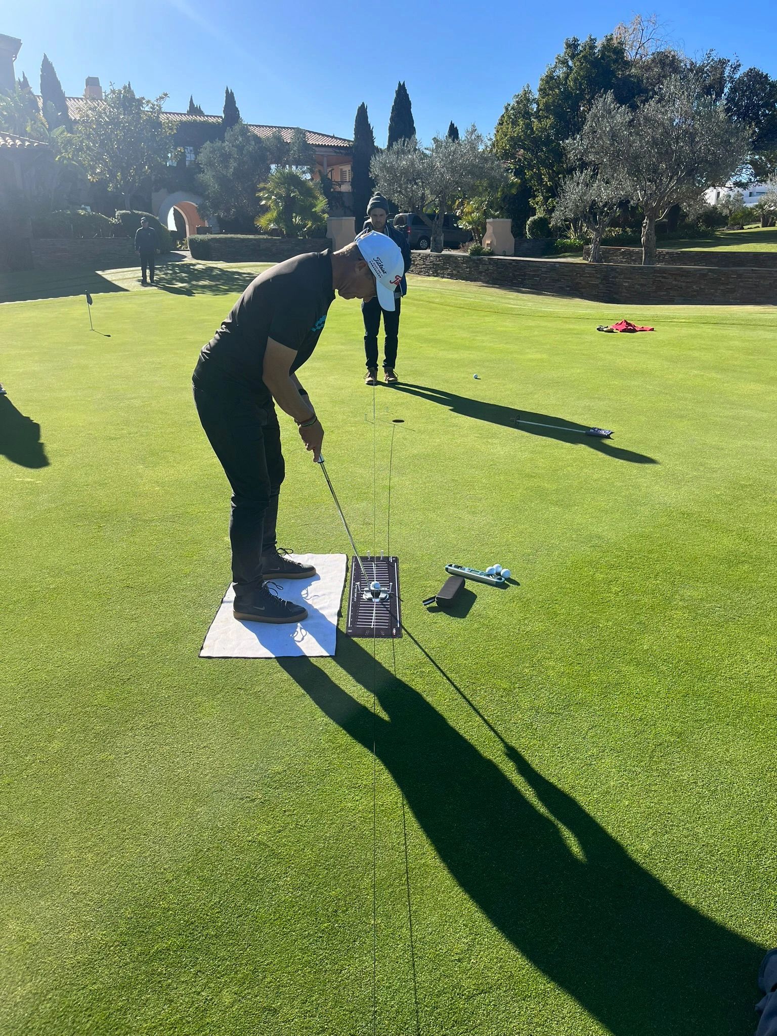 Peter Dunmore Putting - Golf, Golf Lesson, Putting Lesson