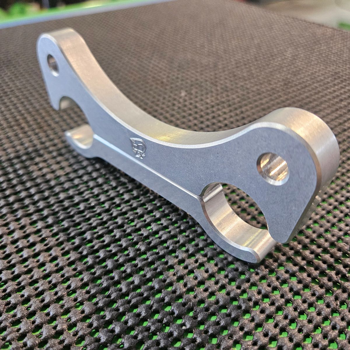 Clamp-On Speedometer Mount (HARLEY)